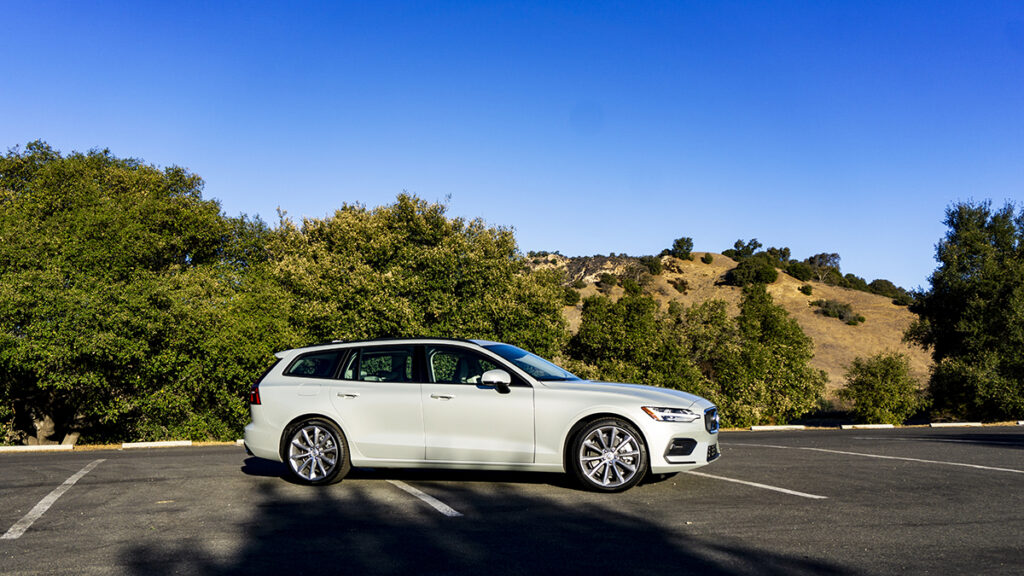Driven Volvo V60: Volvo Revisits the 60s and They're Better Than Ever ...
